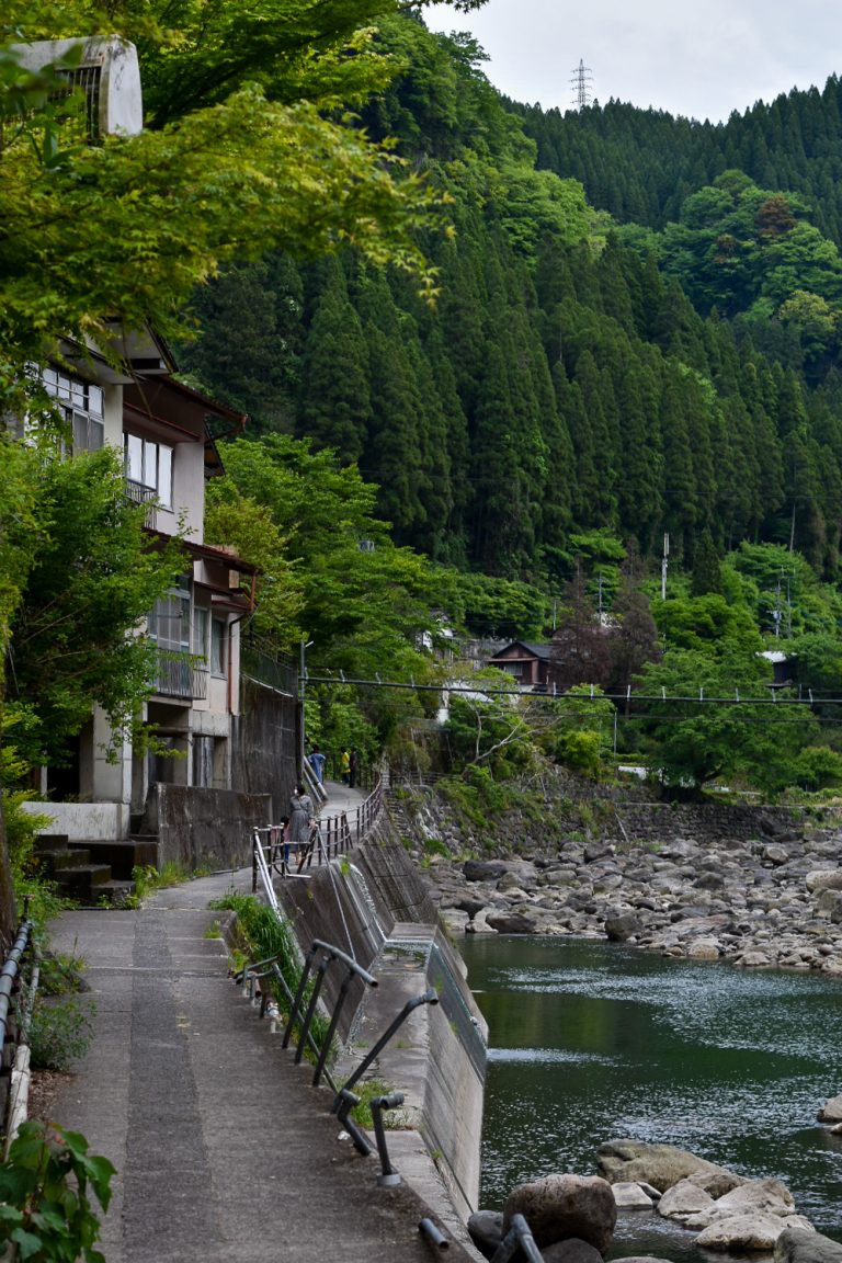 Tsuetate Onsen’s Koinobori Carp Festival – Maris Around the World