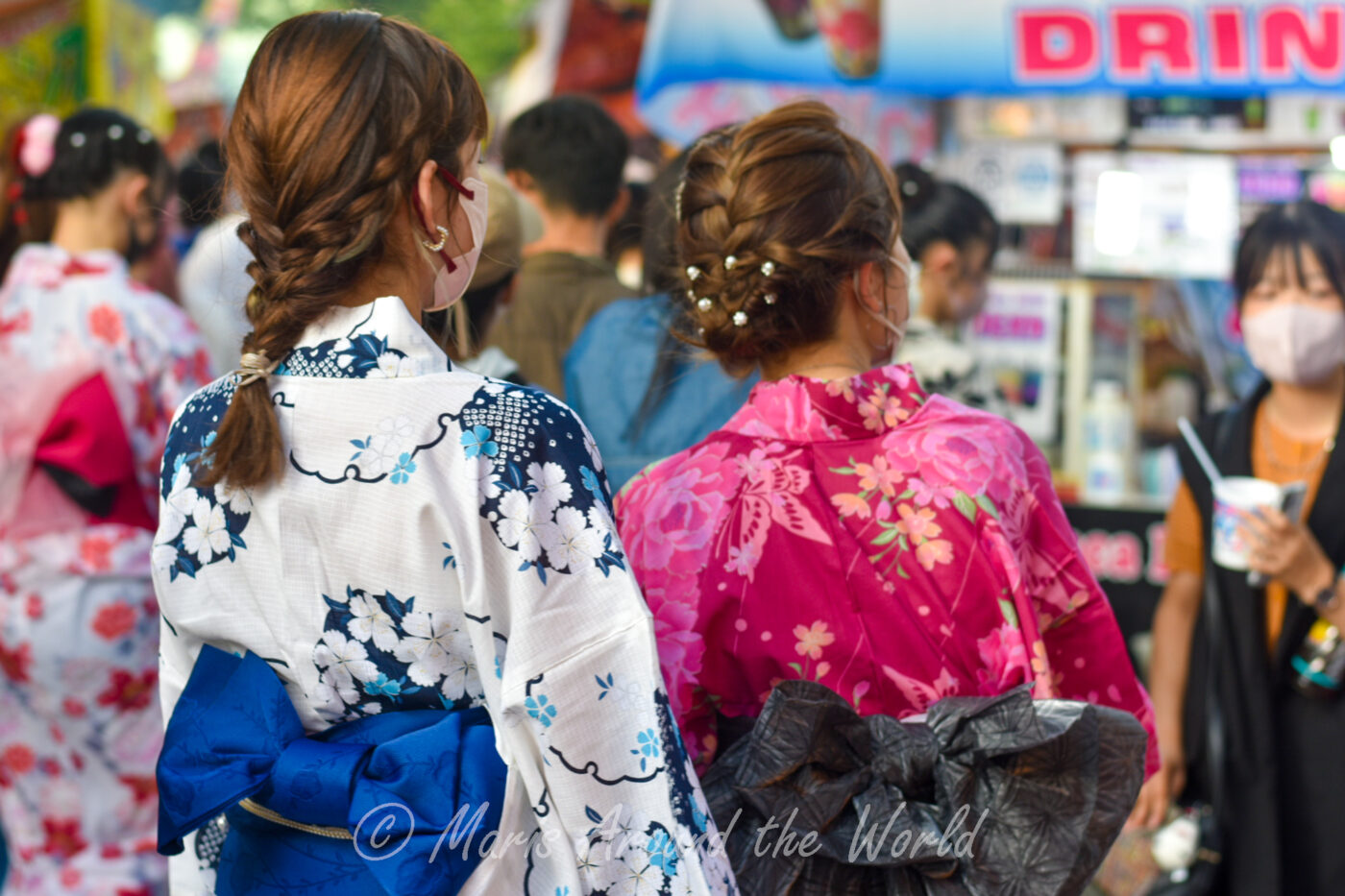 How to Rent a Yukata for a Kyoto Photoshoot – Maris Around the World